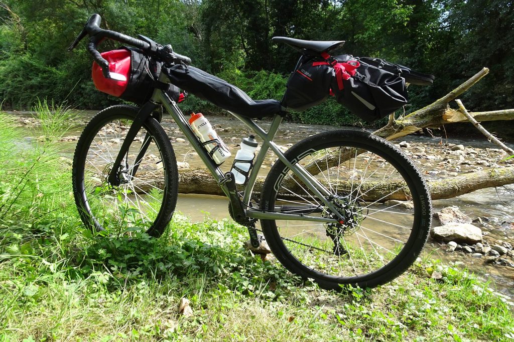 Des rayons en polyéthylène pour rouler textile - Bike Café