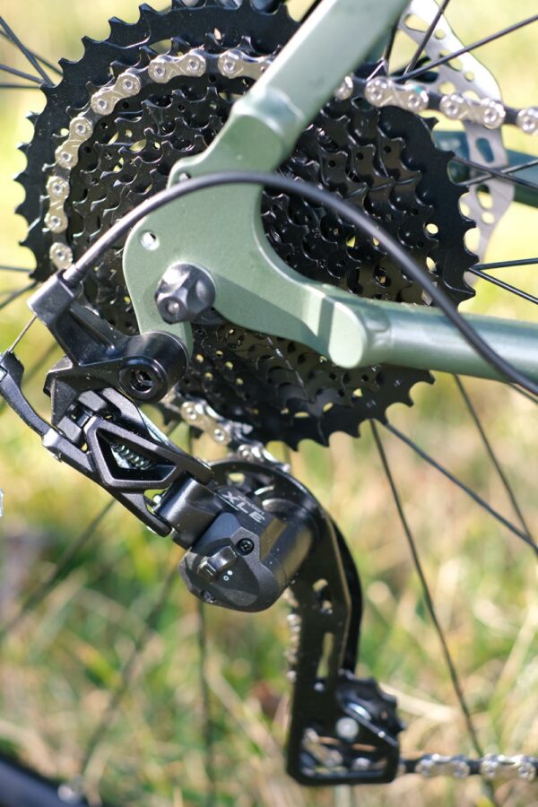 Triban GRVL 120, le prix qui rend le gravel accessible - Bike Café