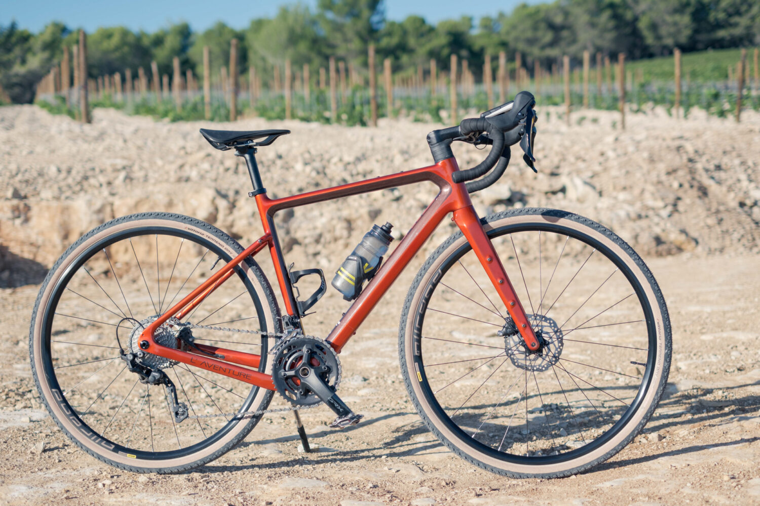 ADRIS L'Aventure... est au bout du chemin - Bike Café