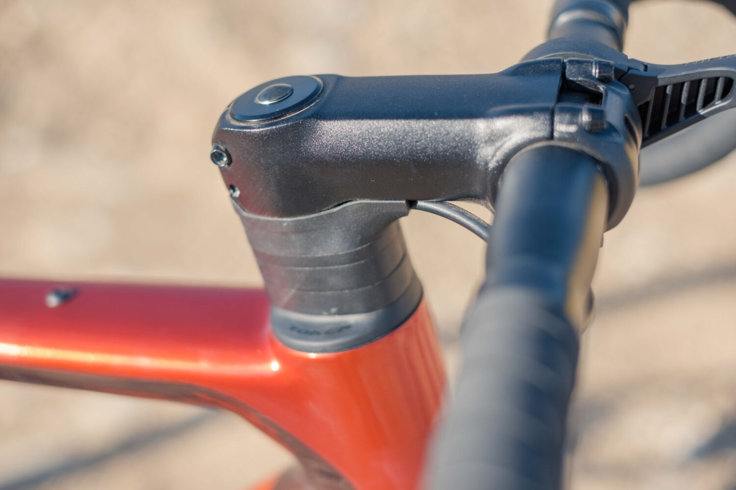 ADRIS L'Aventure... est au bout du chemin - Bike Café