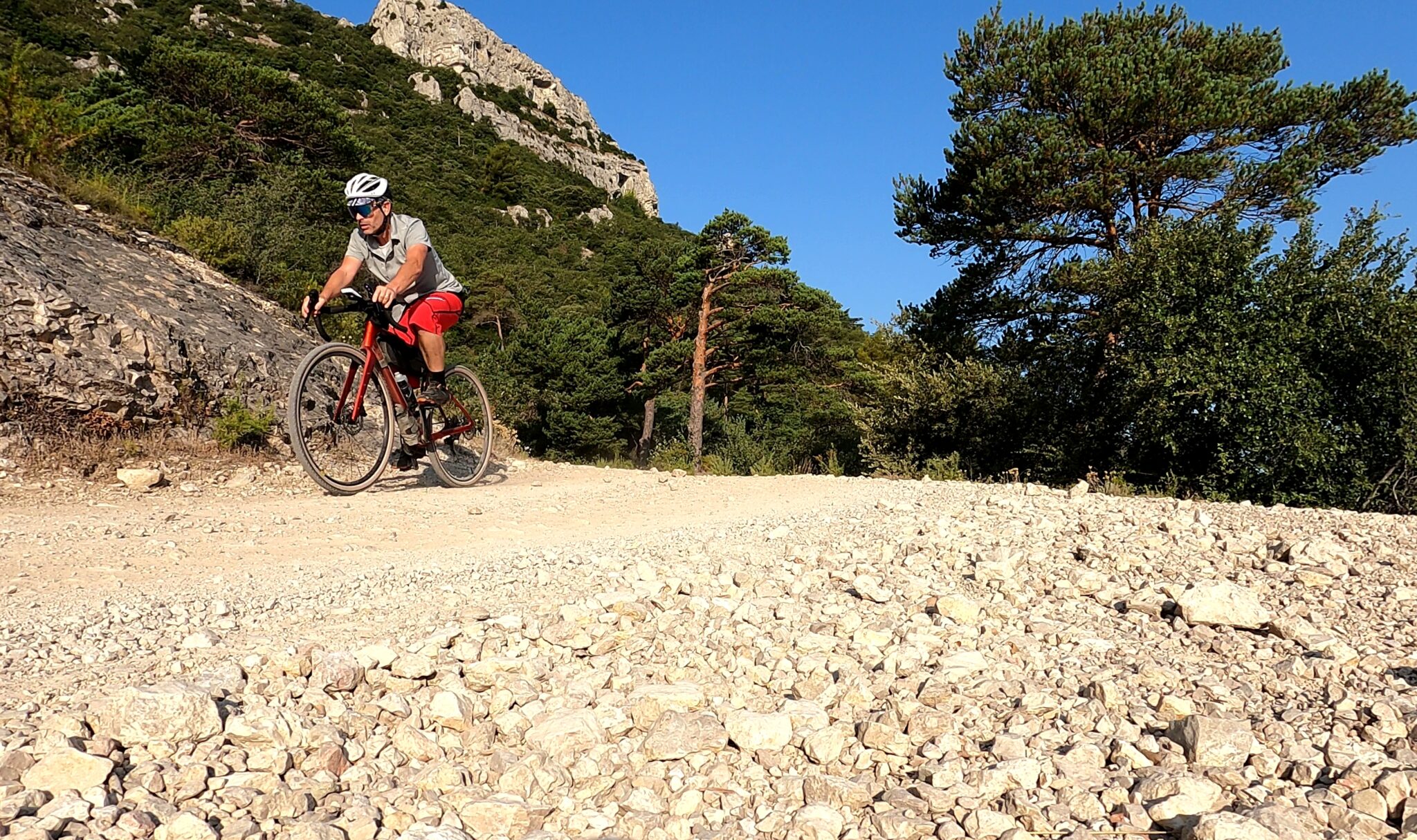ADRIS L'Aventure... est au bout du chemin - Bike Café