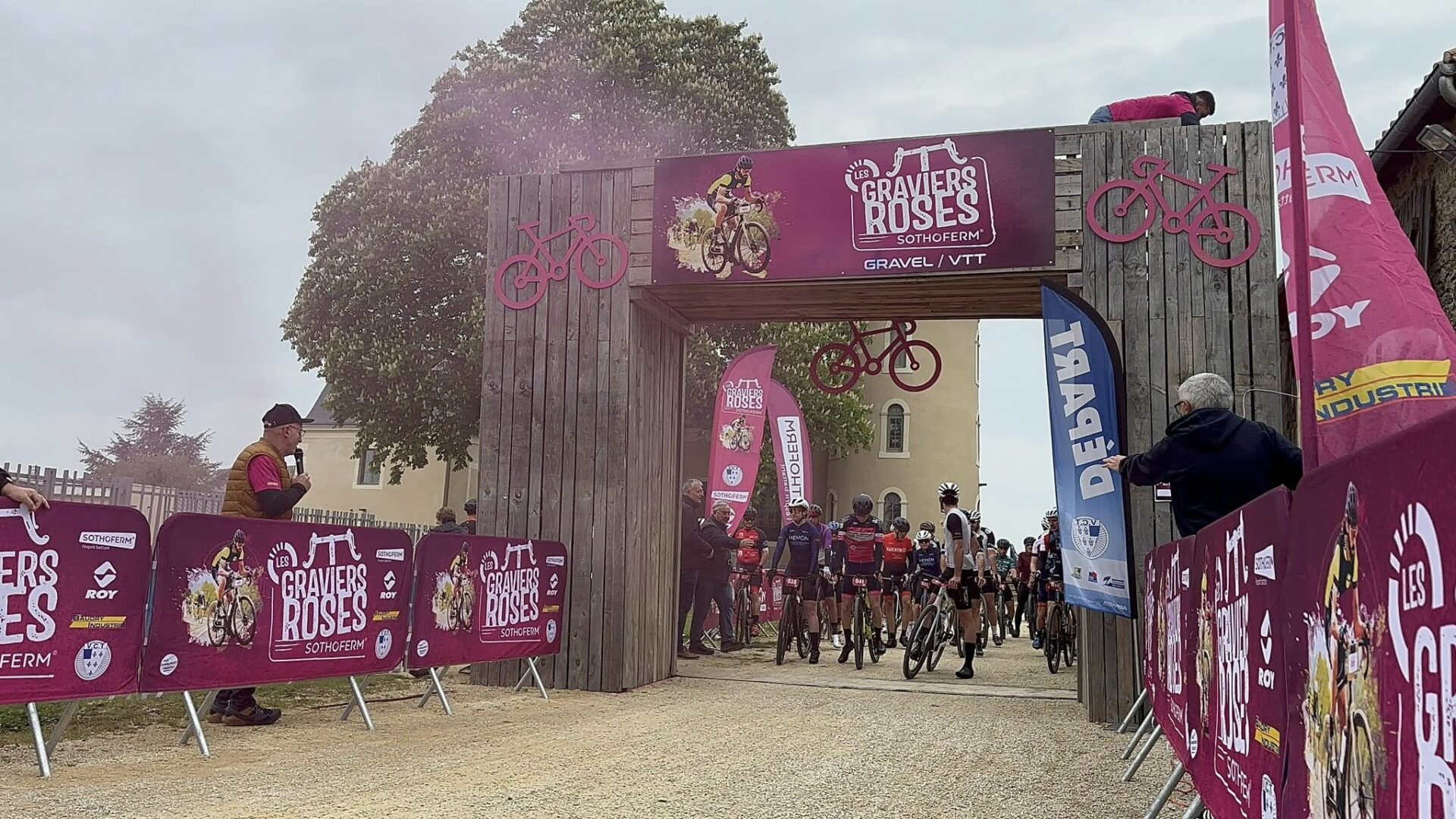 Les Graviers Roses : un événement dans l'esprit gravel - Bike Café