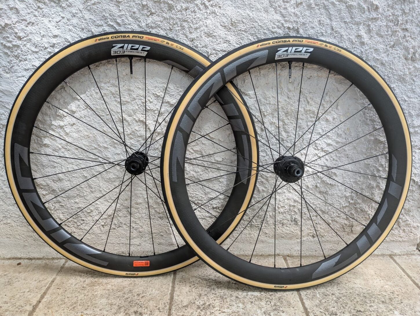 Roues carbone Zipp 303 Firecrest : test longue durée AllRoad - Bike Café