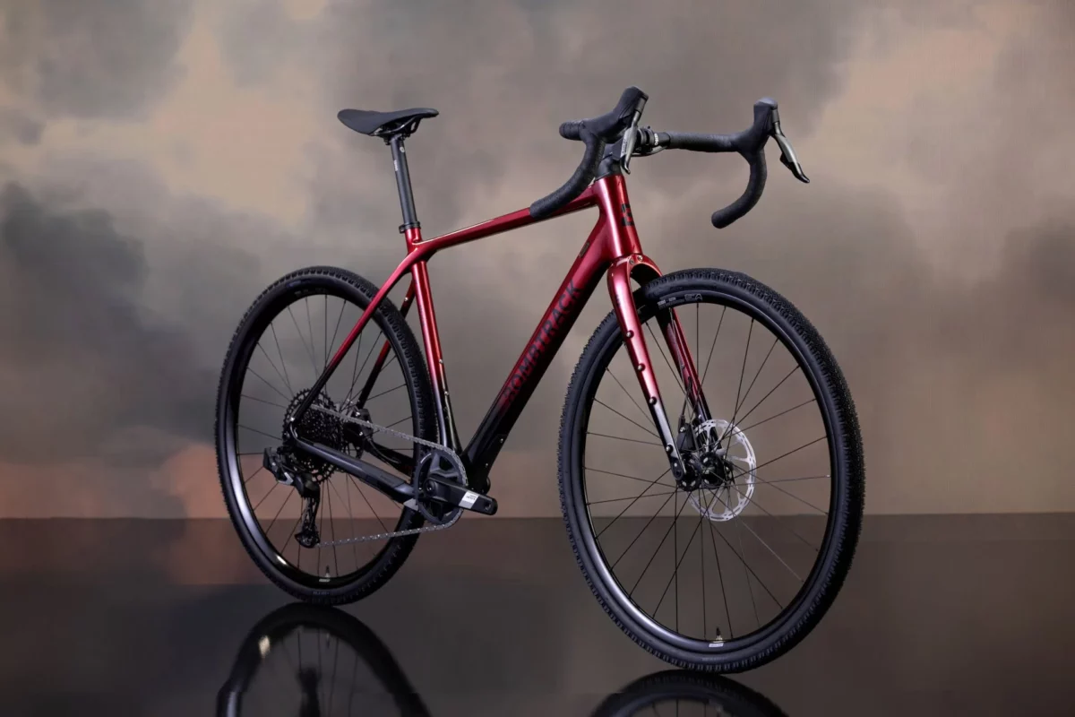 Bombtrack Hook EXT C : l'héritage de l'ultra-distance - Bike Café