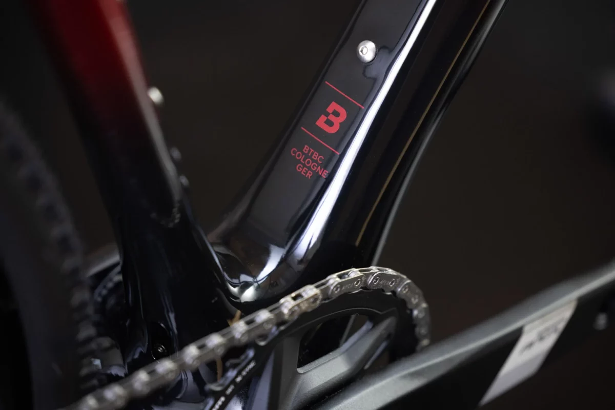 Bombtrack Hook EXT C : l'héritage de l'ultra-distance - Bike Café